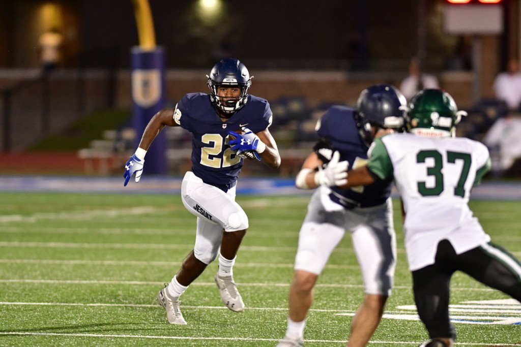 Jesuit Football Ready to Move Forward Focusing on Bright Spots | The ...