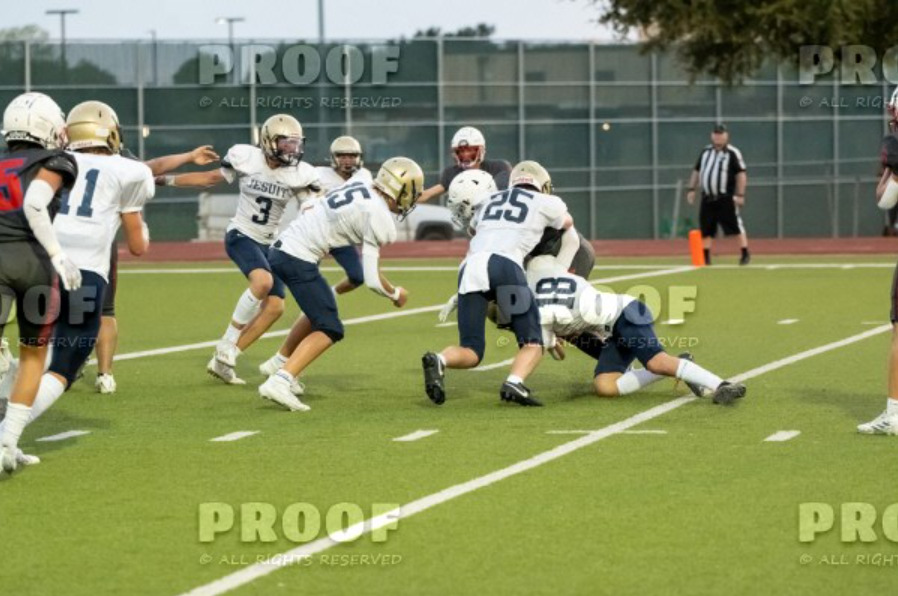 Freshman Football At A Glance // The Roundup