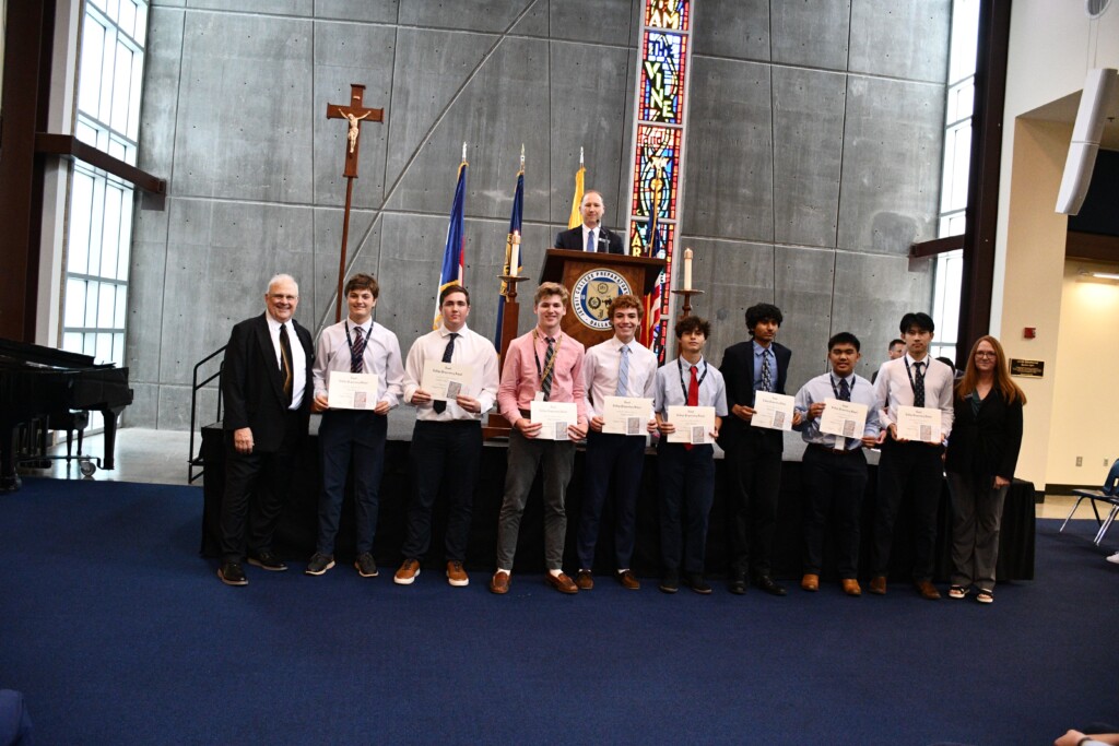 Jesuit Celebrates Underclassmen at Convocation // The Roundup